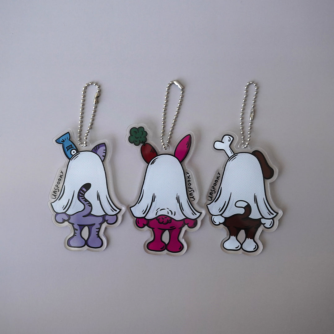Big Acrylic Character Keychain "UNSPOOKY"